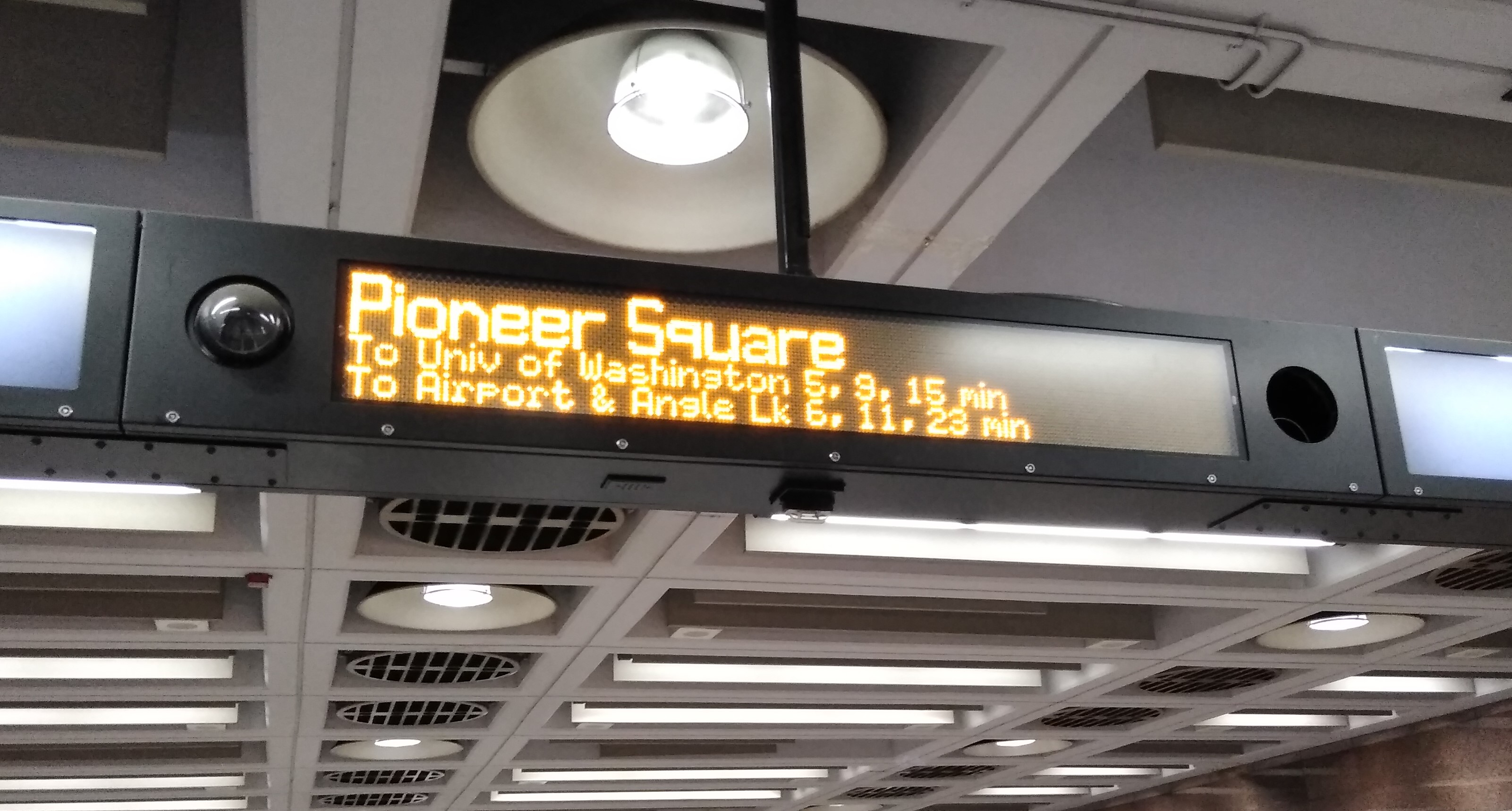 Next train signs are finally here – Seattle Transit Blog